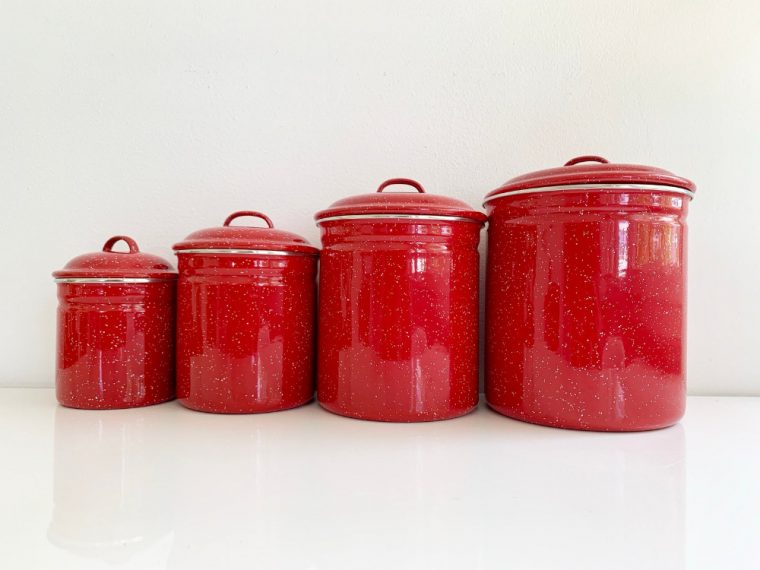 Vintage Candy Apple Red Speckled Enamel Ware Kitchen pour Red Kitchen Canisters - PrimaNYC.com